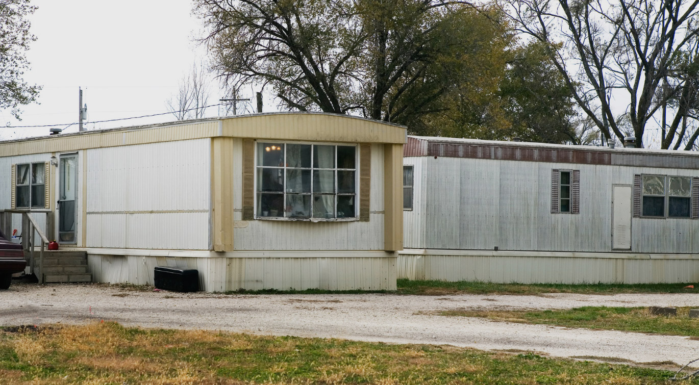 Mobile home movers | Trailer movers - Call 504-913-4626